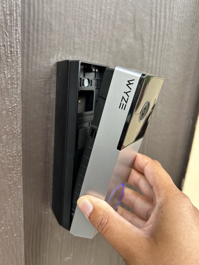 Why is the Doorbell Detaching Pin super important? – Wyze